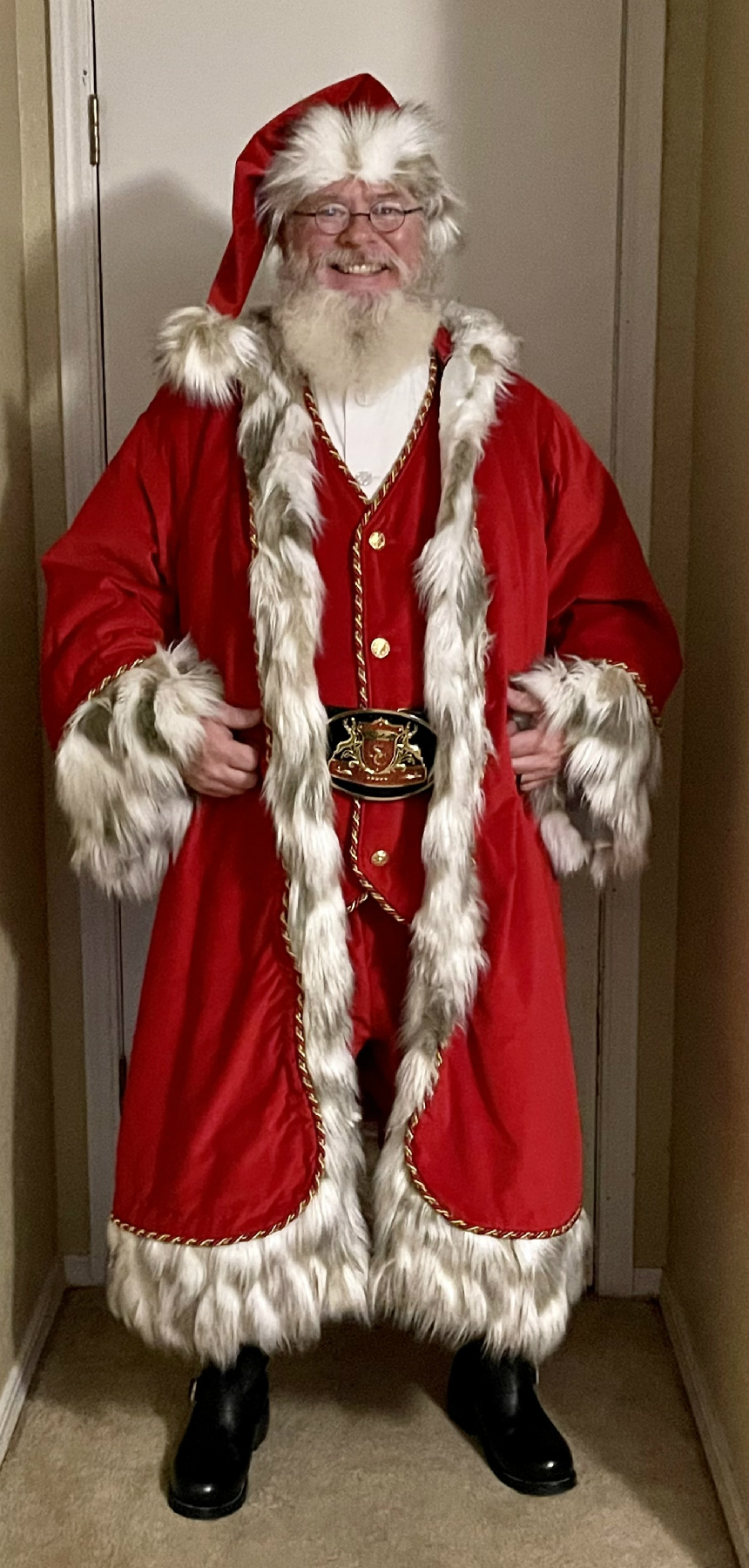 Santas and Holidays - The Singing Seamstress - Custom Designs by ...